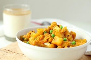 Aloo Gobi Matar Recipe, How to make Aloo Gobi Matar Sabzi