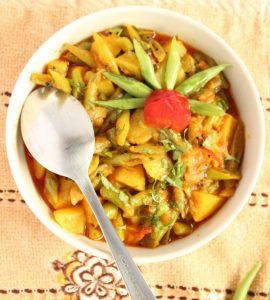 Potato Green Beans Sabzi Recipe - How to make potato green beans curry