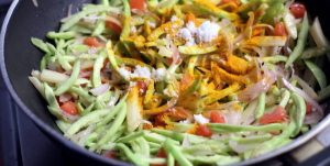 Aloo Parval Sabzi, Recipe of Aloo Parval Dry Sabji - WeRecipes