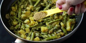 Gawar Aloo Sabzi (Cluster Beans Potato Curry), Gawar Batata